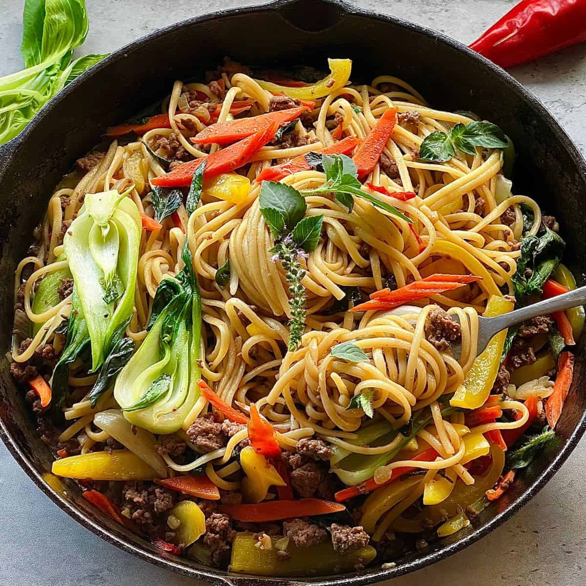 Thai Drunken Spaghetti (Spaghetti Kee Mao) - Sticky Rice Thai Kitchen
