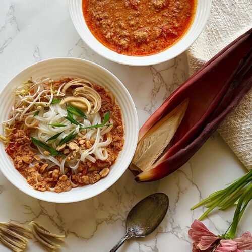 Mee Ka Tee - Thai Red Curry Noodle Soup - Sticky Rice Thai Kitchen